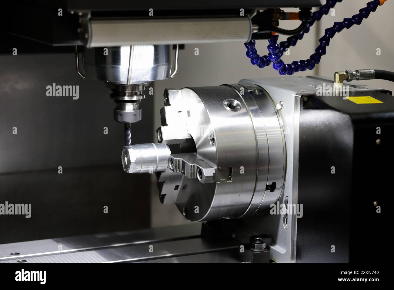 Automatic workpiece milling with 4 axis industrial CNC machining center ...