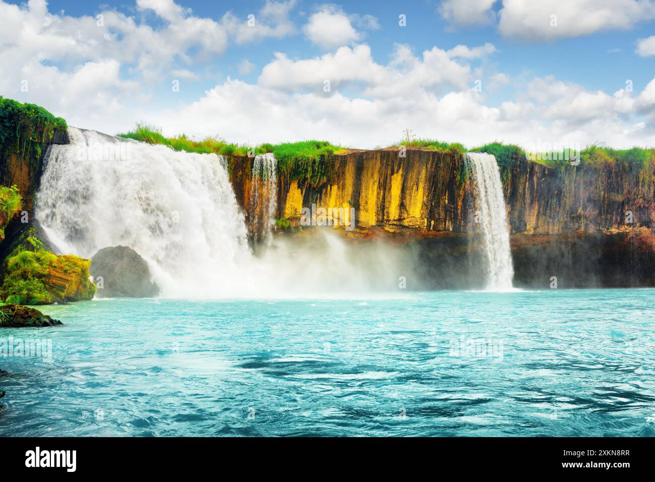 The Dray Nur Waterfall on the Serepok River, Dak Lak Stock Photo - Alamy