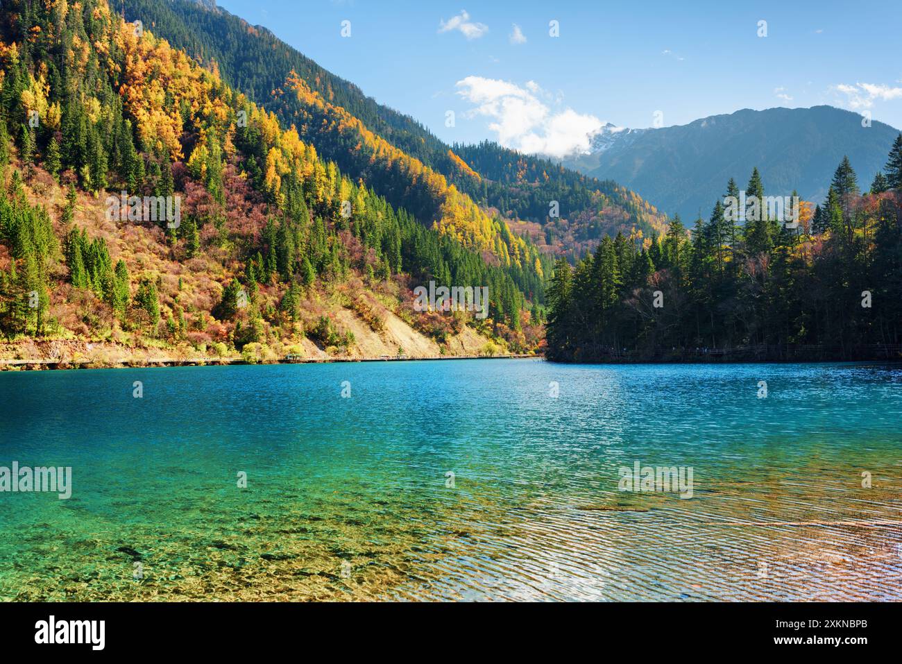 Crystal arrow hi-res stock photography and images - Alamy