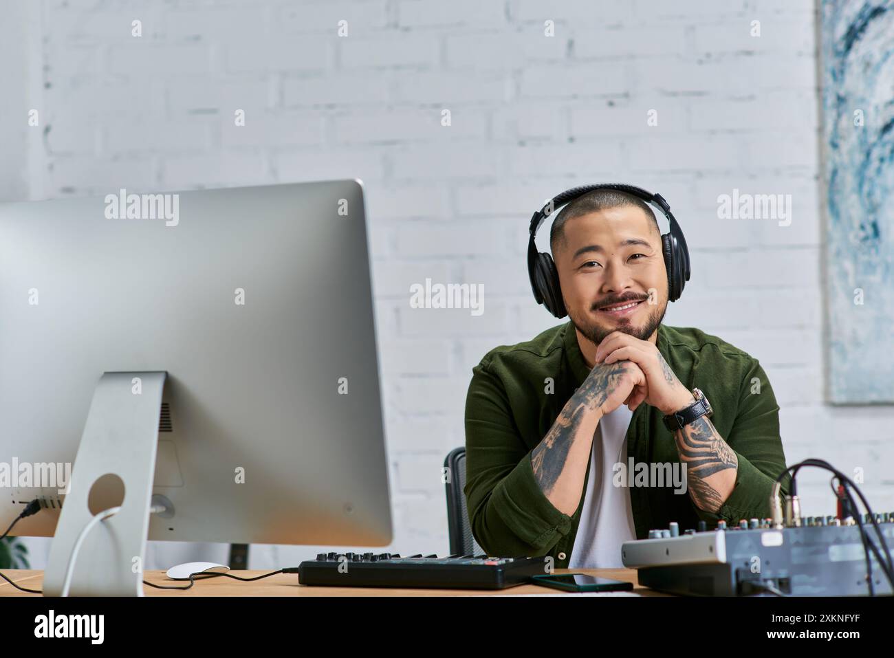 Musical instrument digital interface hi-res stock photography and ...