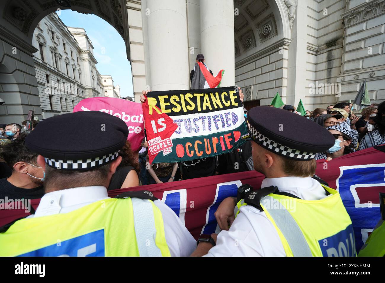 Workers and trade unionists from Workers for a Free Palestine blockade ...
