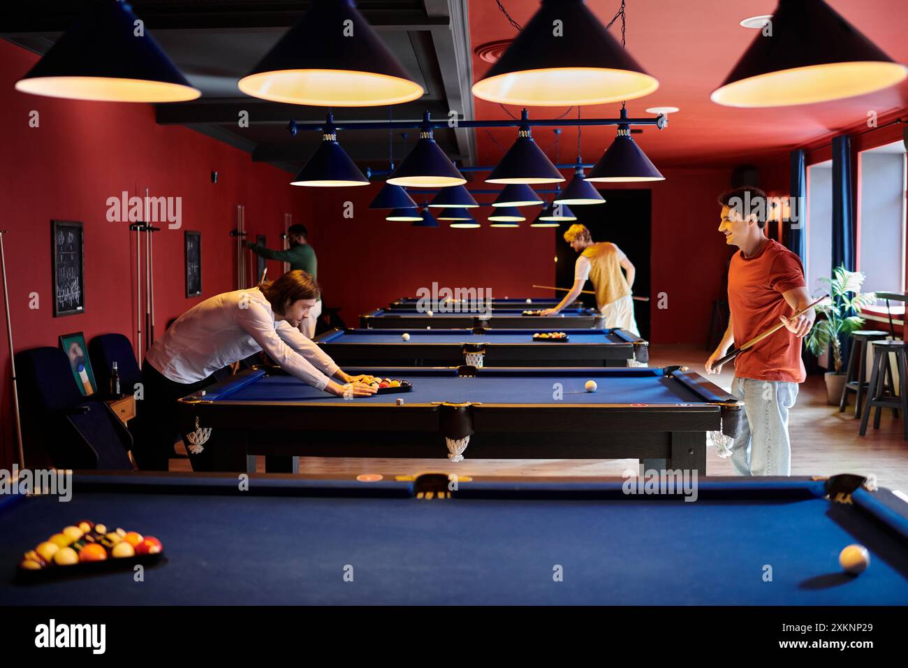 Relaxed setting hi-res stock photography and images - Alamy