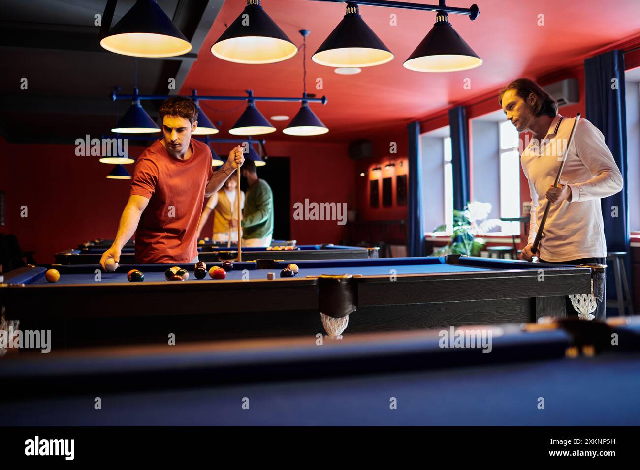 Dimly lit club hi-res stock photography and images - Alamy