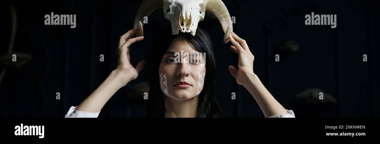 Stares intently hi-res stock photography and images - Alamy