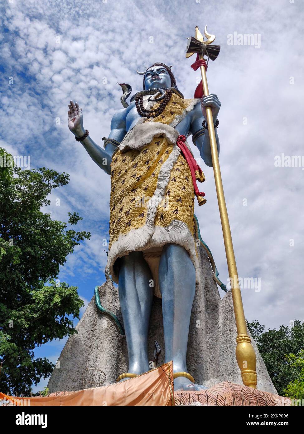 Lord shiv statue haridwar hi-res stock photography and images - Alamy