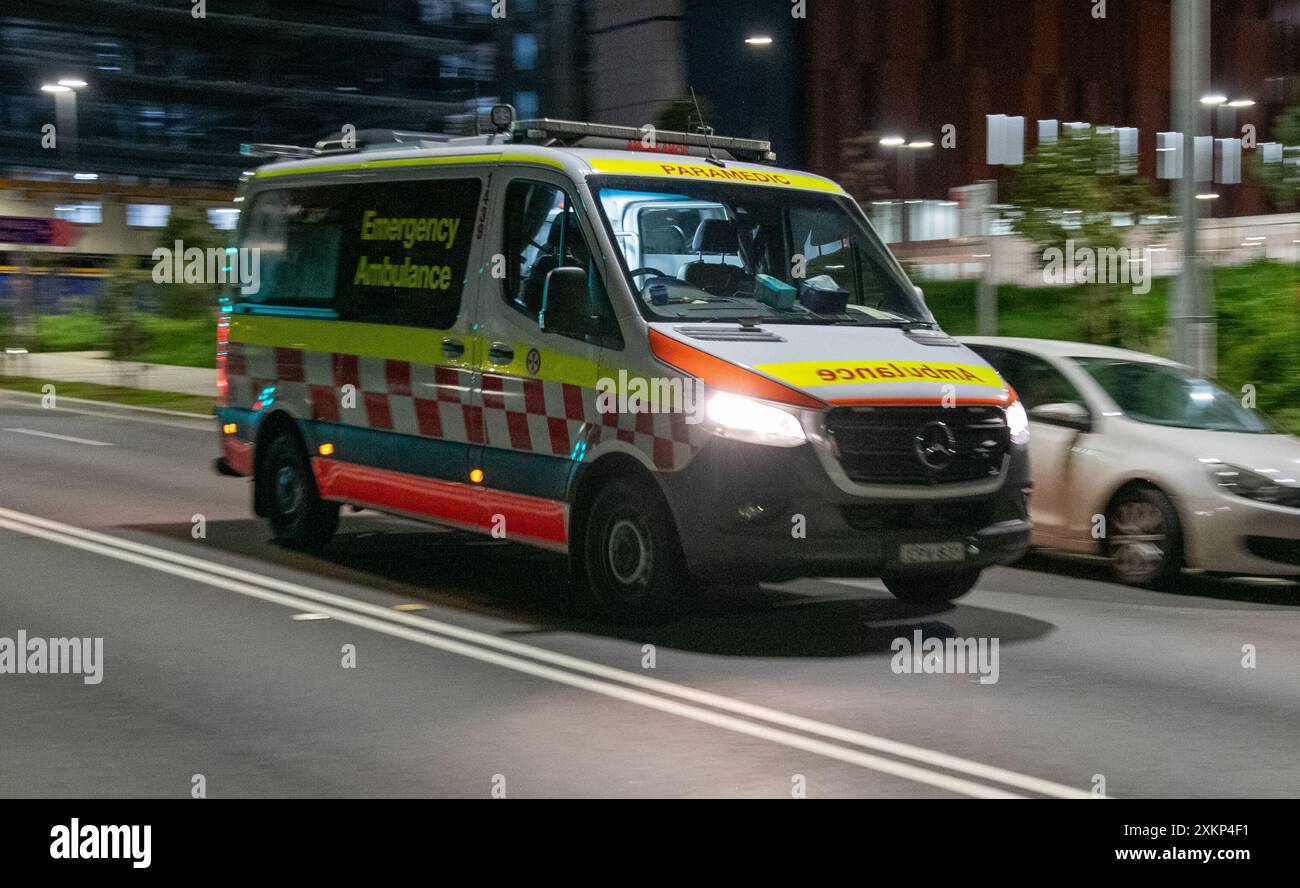 Nsw fire fighters hi-res stock photography and images - Alamy