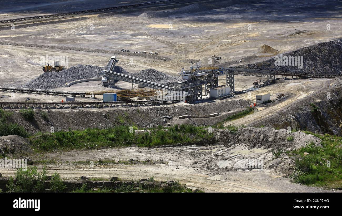 Conveyor system at Felswerke quarry with industrial machinery in ...