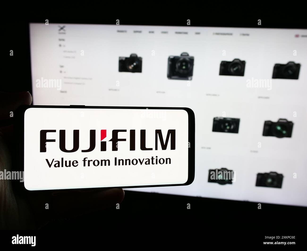Editorial fujifilm holdings corporation logo hi-res stock photography ...