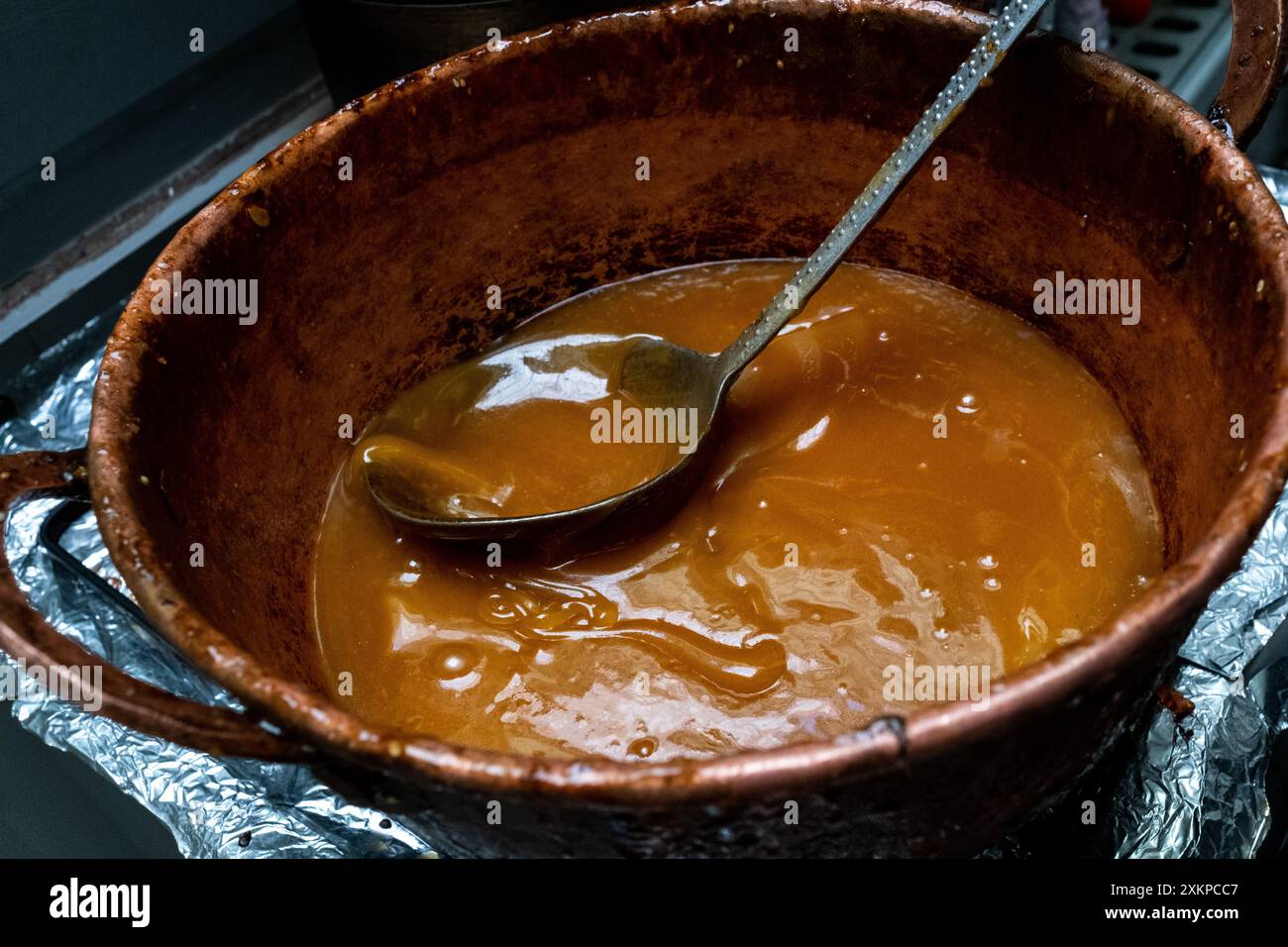 Caramel fondu hi-res stock photography and images - Alamy