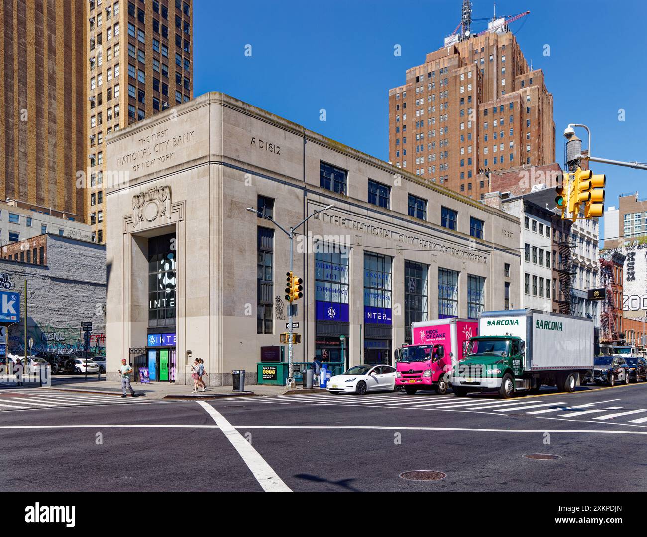 NYC Chinatown: The monolithic limestone landmark, National City Bank ...