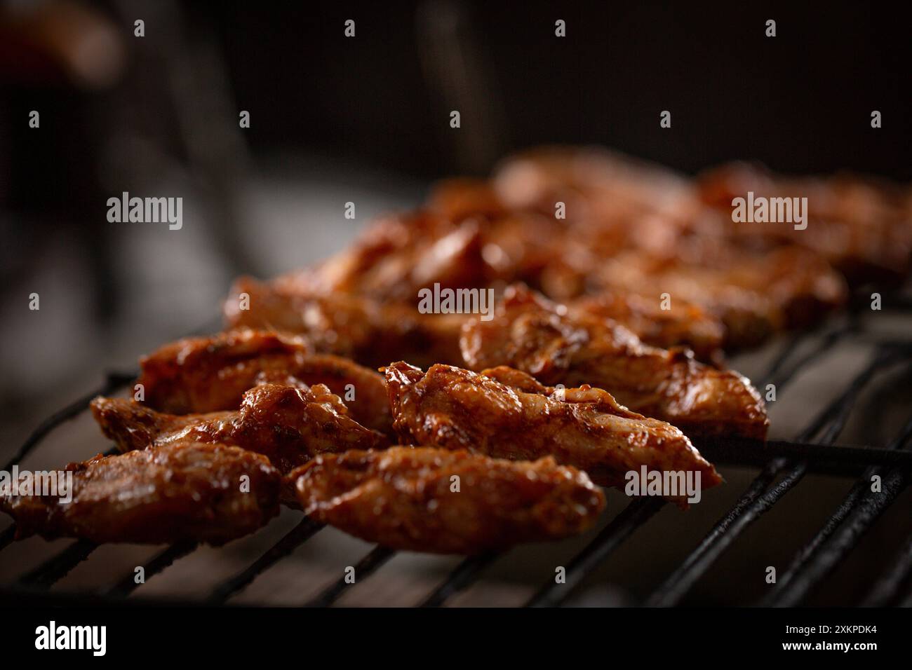 Summer grilling chicken wings hi-res stock photography and images - Alamy