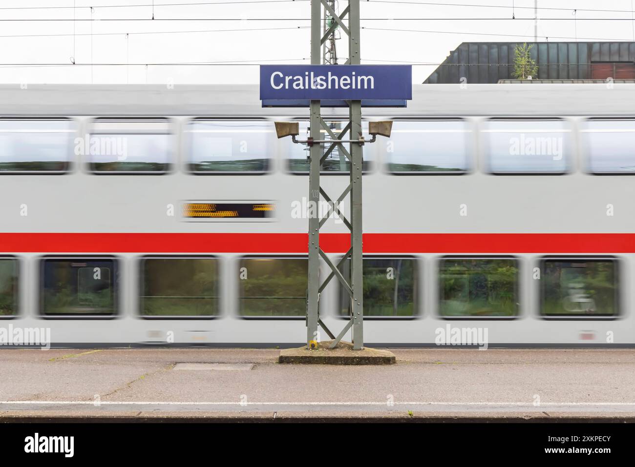 Bahnhof Crailsheim mit Stationsschild. // 23.07.2024: Crailsheim, Baden ...