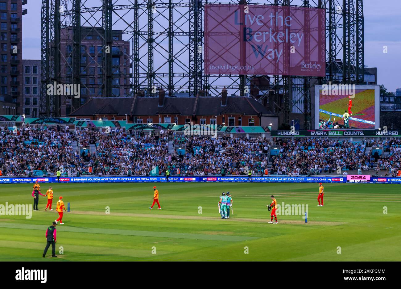 Oval Invincibles Sam Billings celebrates winning with his teammate ...