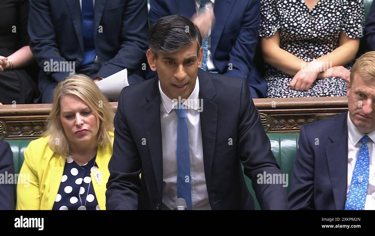 Conservative leader Rishi Sunak speaks during Prime Minister's ...