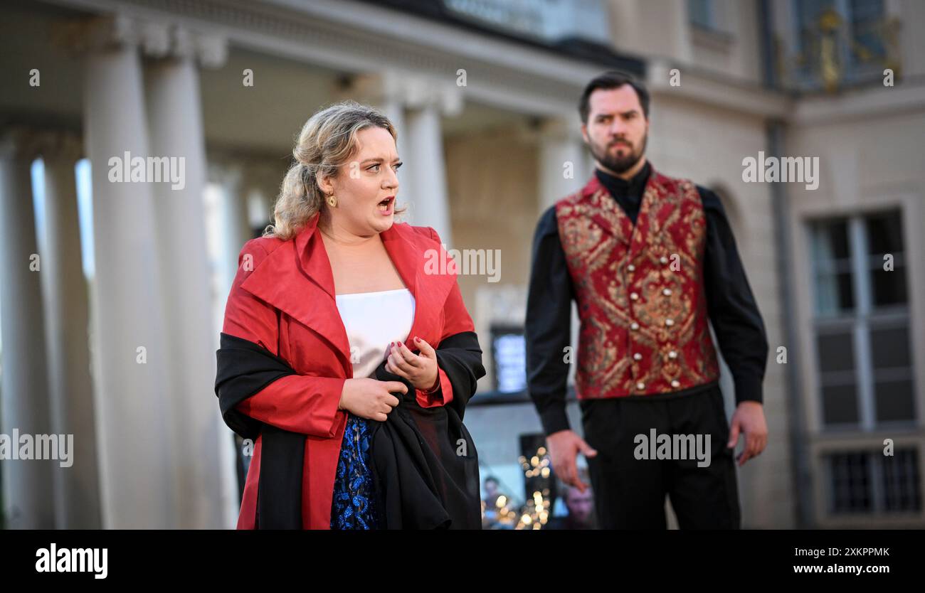 Fanny utiger hi-res stock photography and images - Alamy