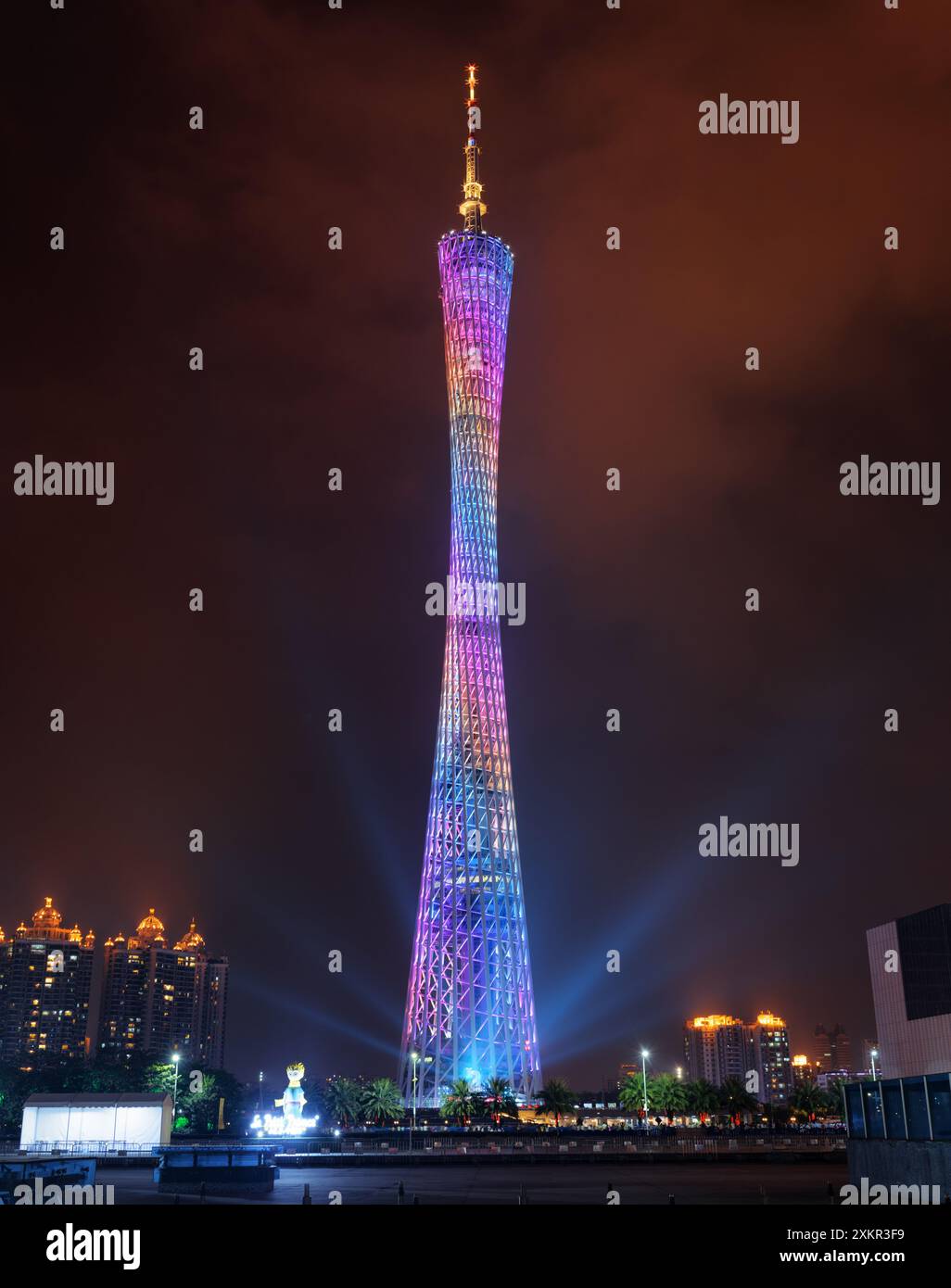 Beautiful night view of the Canton Tower in Guangzhou, Chin Stock Photo ...