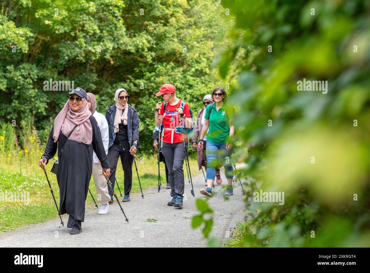 Group muslim women muslimah hi-res stock photography and images - Alamy