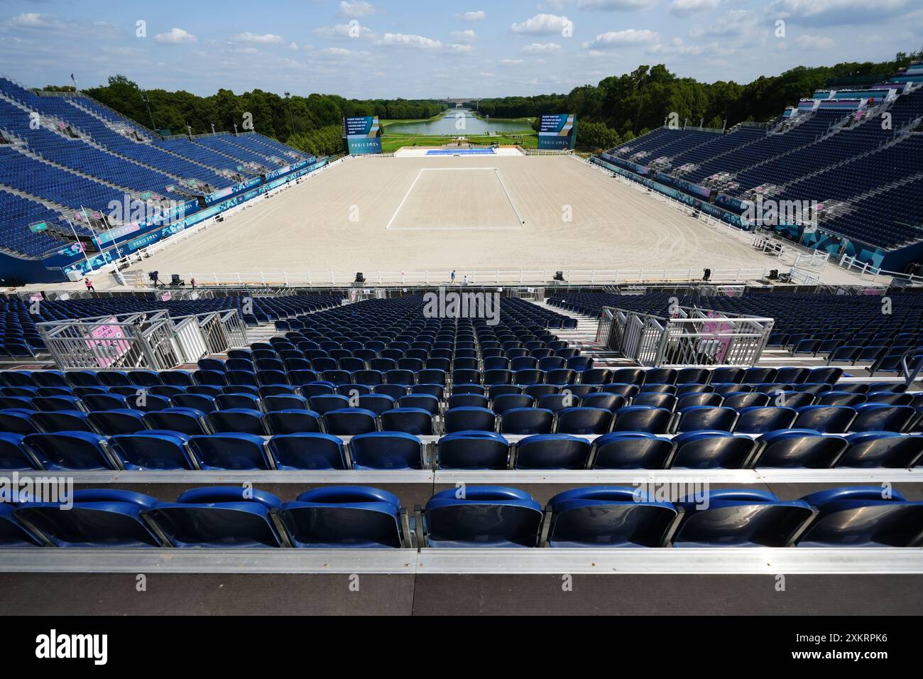 Versailles equestrian venue hi-res stock photography and images - Alamy