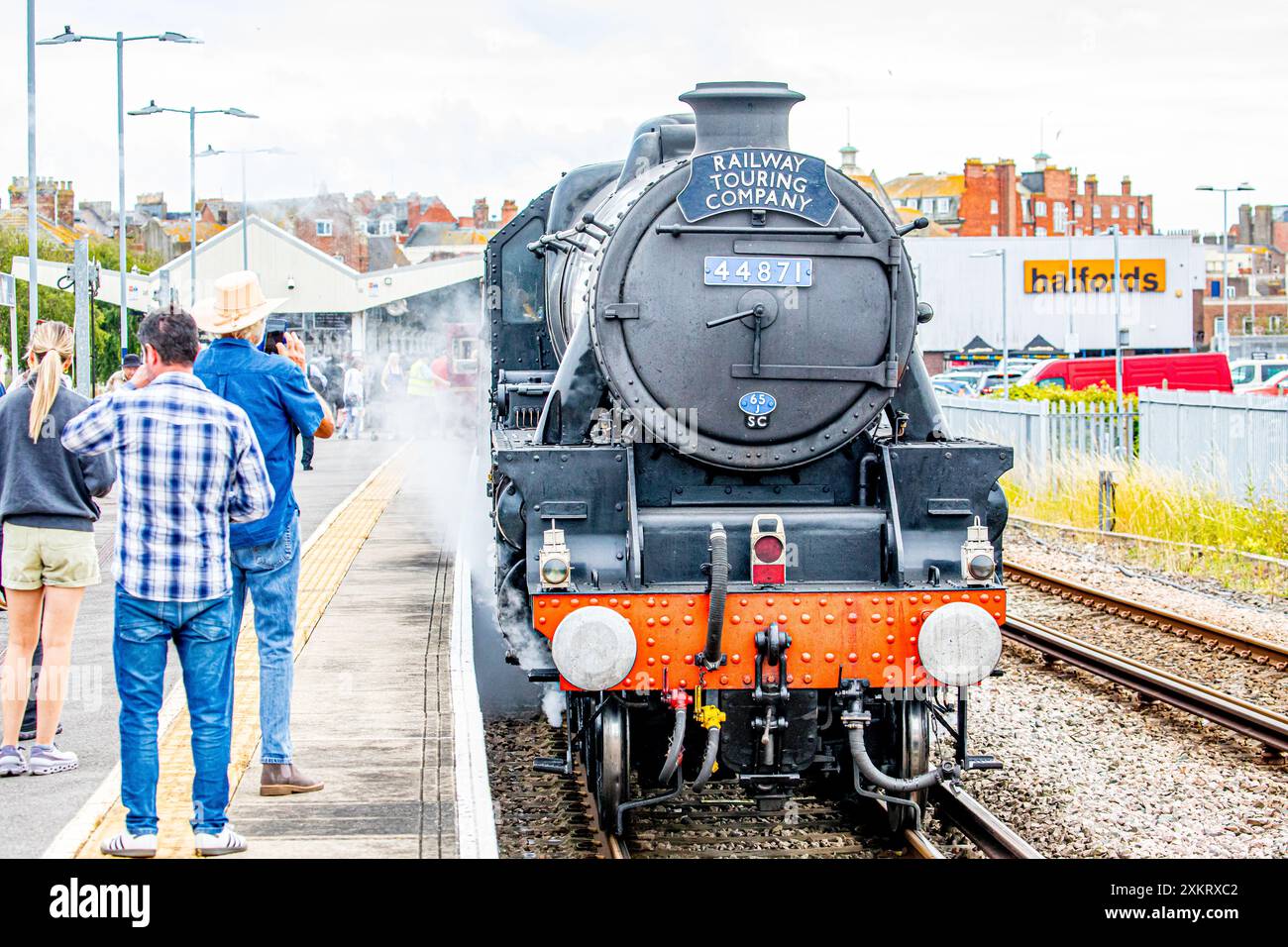 Weymouth, Dorset, UK, 24th July 2024. Black 5 class steam locomotive No. 44871 , driven by Andy ...