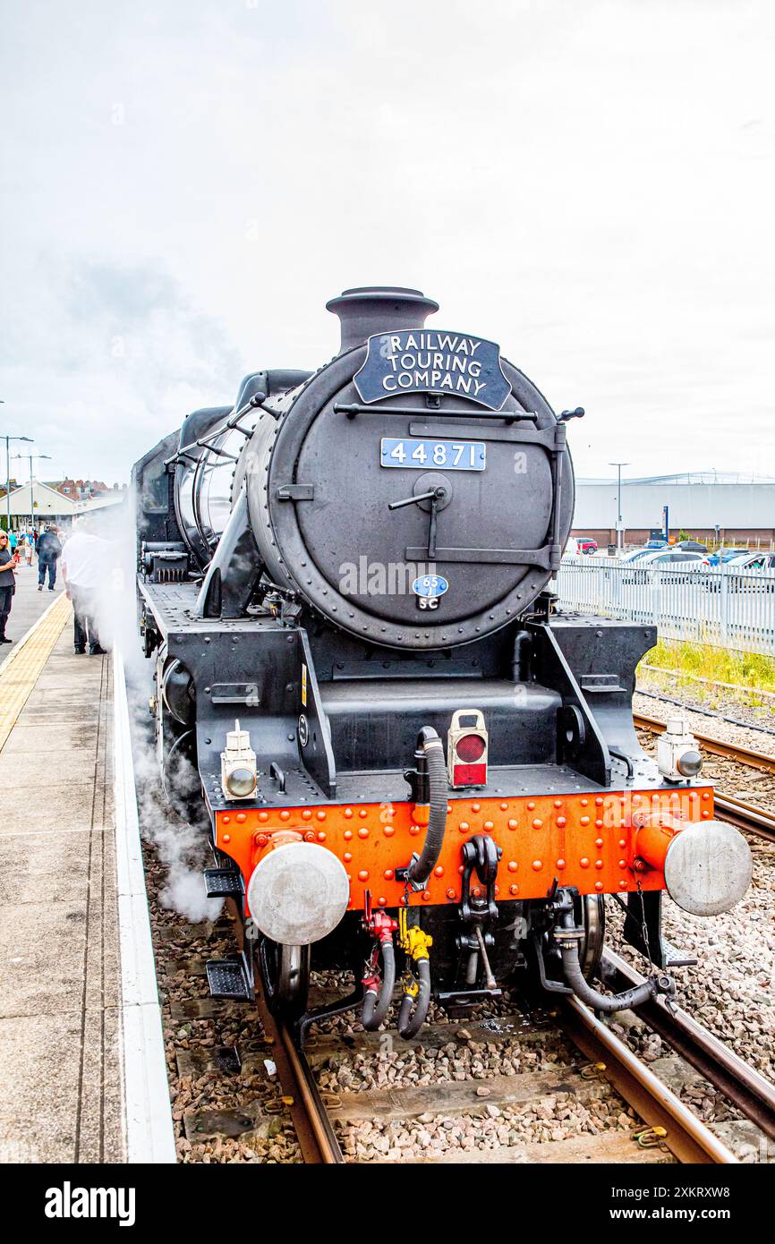 Weymouth, Dorset, UK, 24th July 2024. Black 5 class steam locomotive No ...