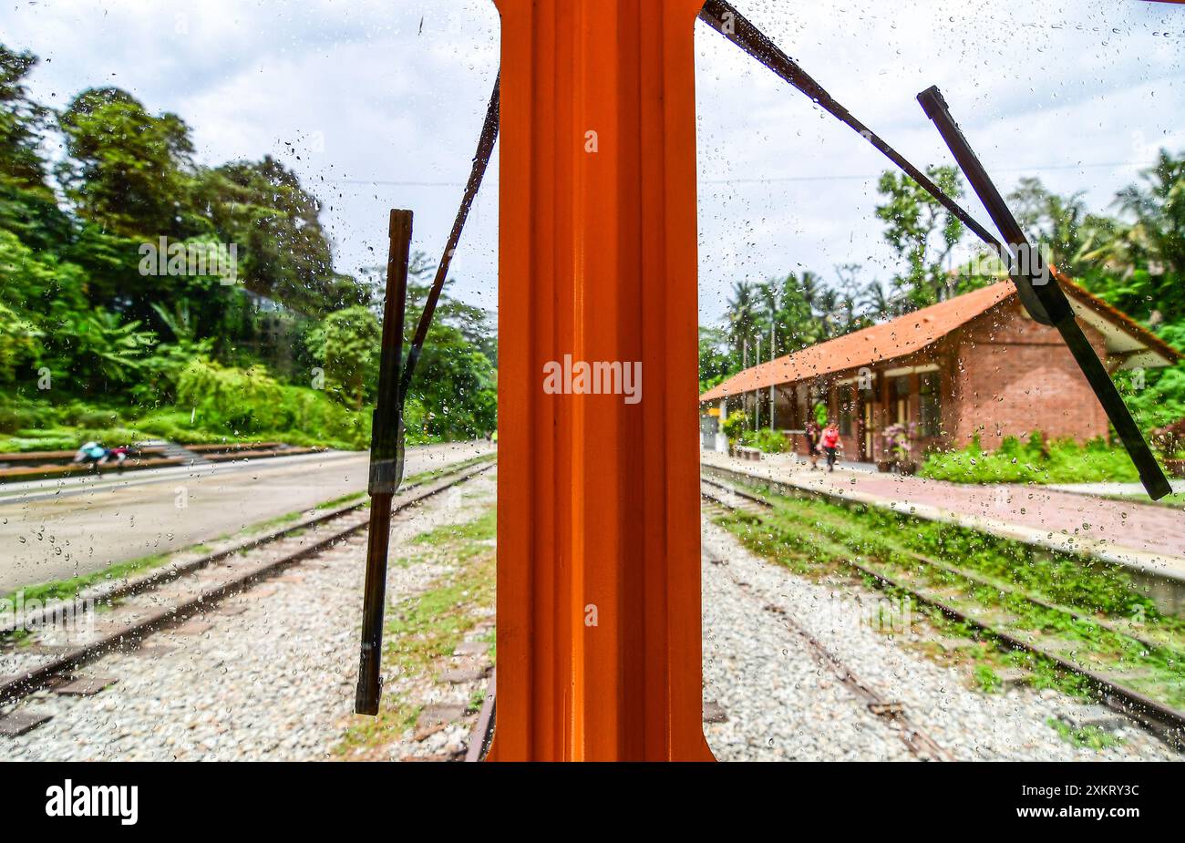 Rail Corridor sights along Bukit Timah Road, Singapore Stock Photo - Alamy