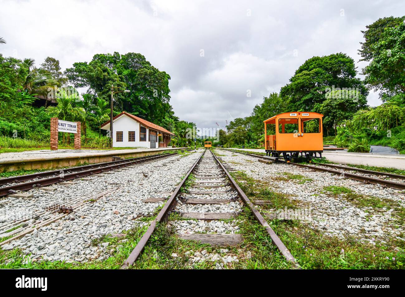 Rail Corridor sights along Bukit Timah Road, Singapore Stock Photo - Alamy