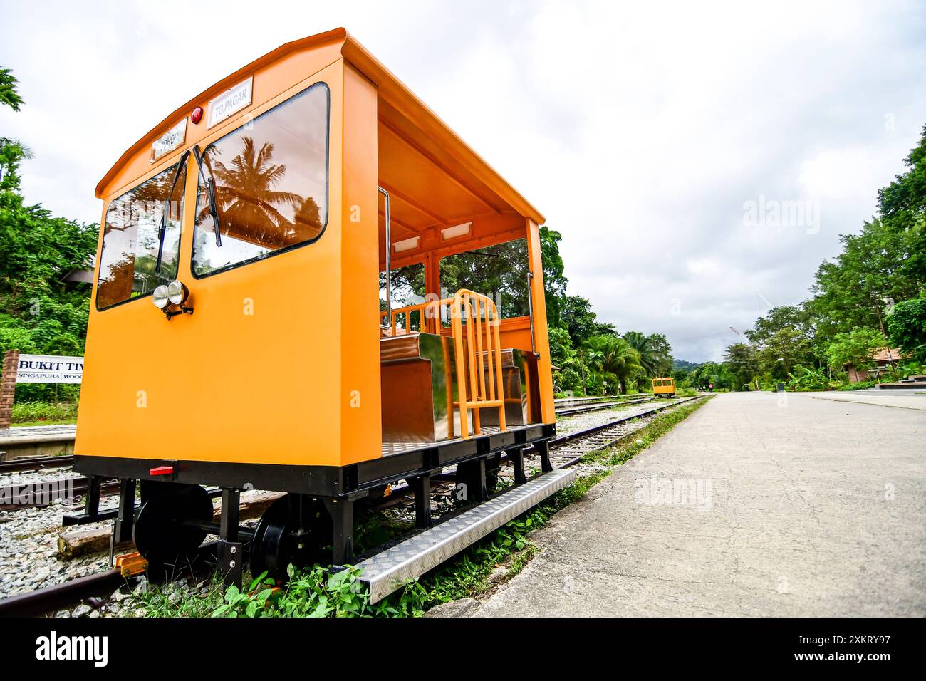 Rail Corridor sights along Bukit Timah Road, Singapore Stock Photo - Alamy