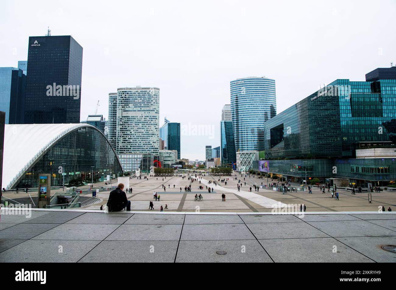 La defense paris 2024 hi-res stock photography and images - Alamy
