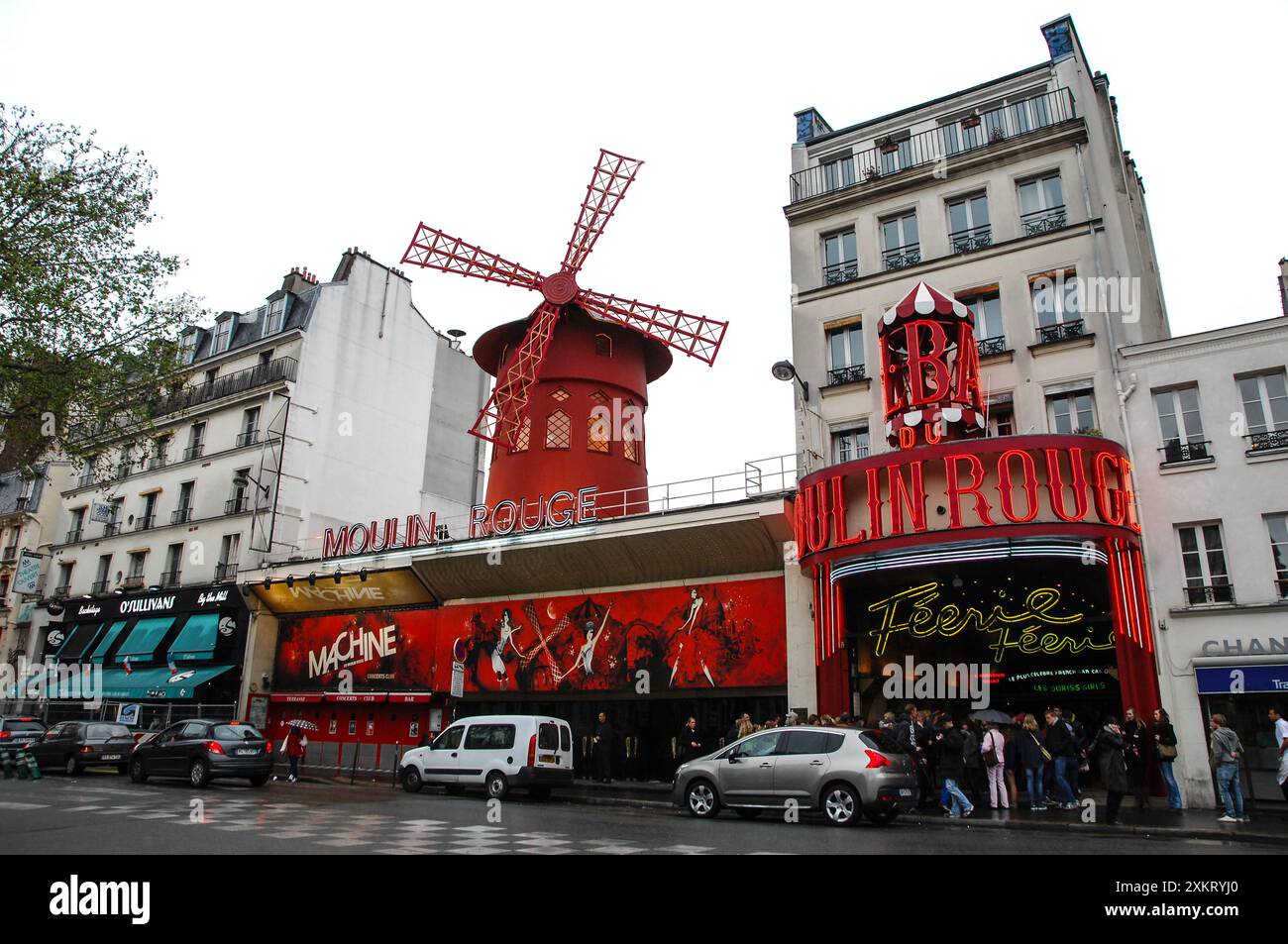 Paris, Moulin Rouge Stock Photo - Alamy