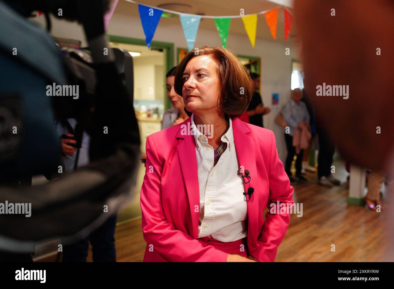 Eluned Morgan meets with members of the public at the Caer Heritage ...
