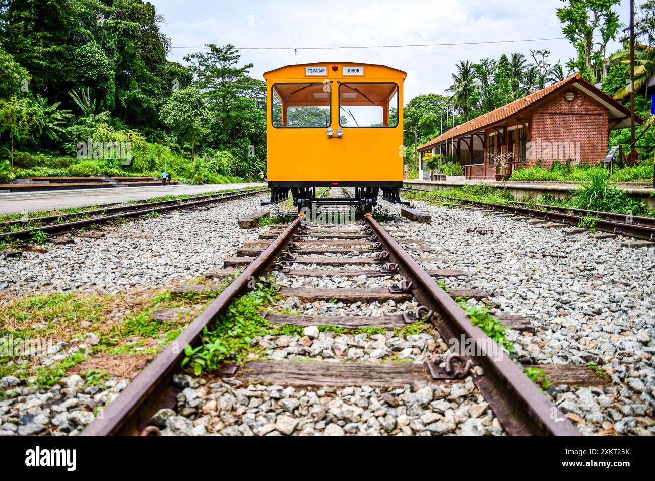 Rail Corridor sights along Bukit Timah Road, Singapore Stock Photo - Alamy
