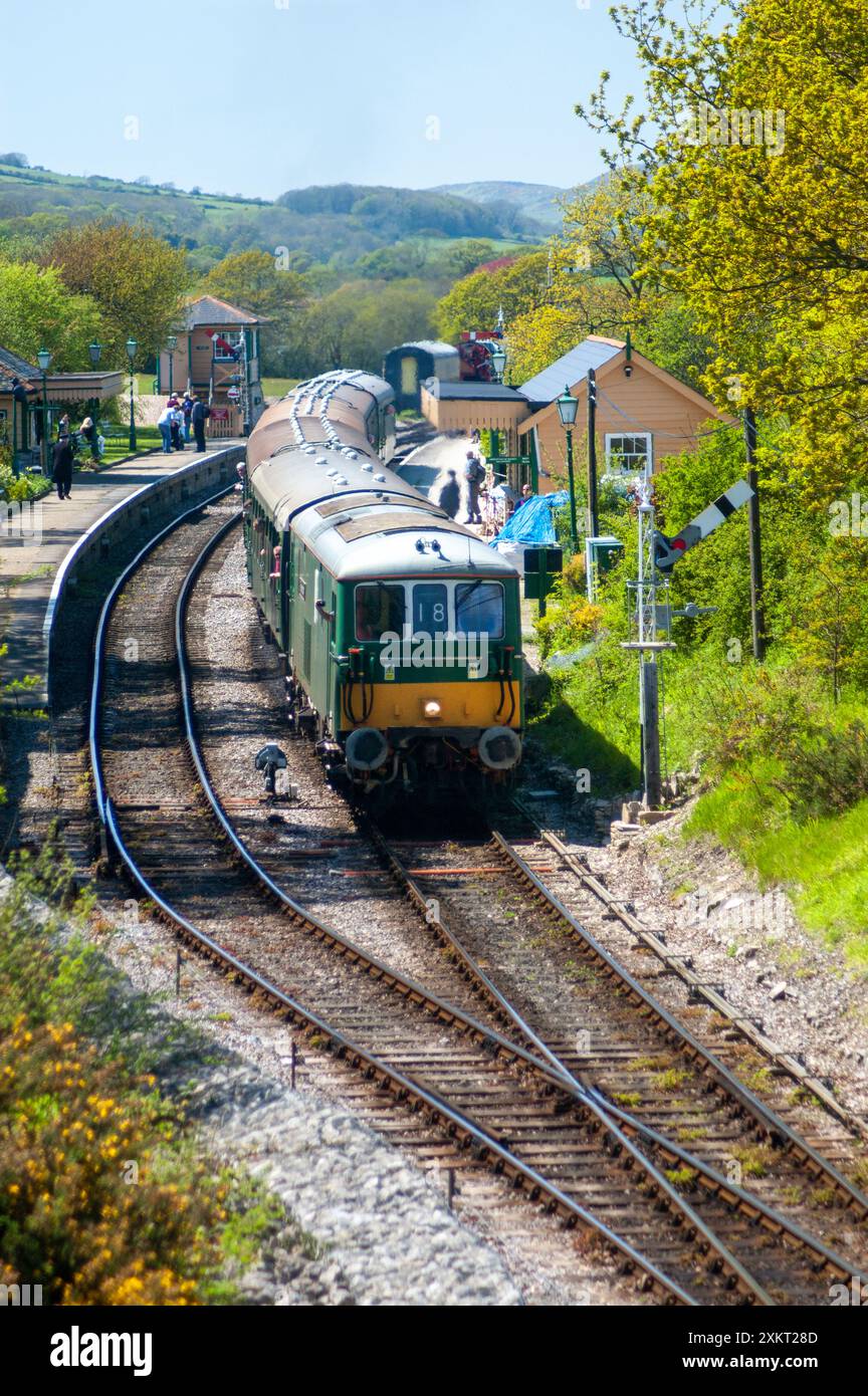 Platform railway signal box swanage trains hi-res stock photography and ...