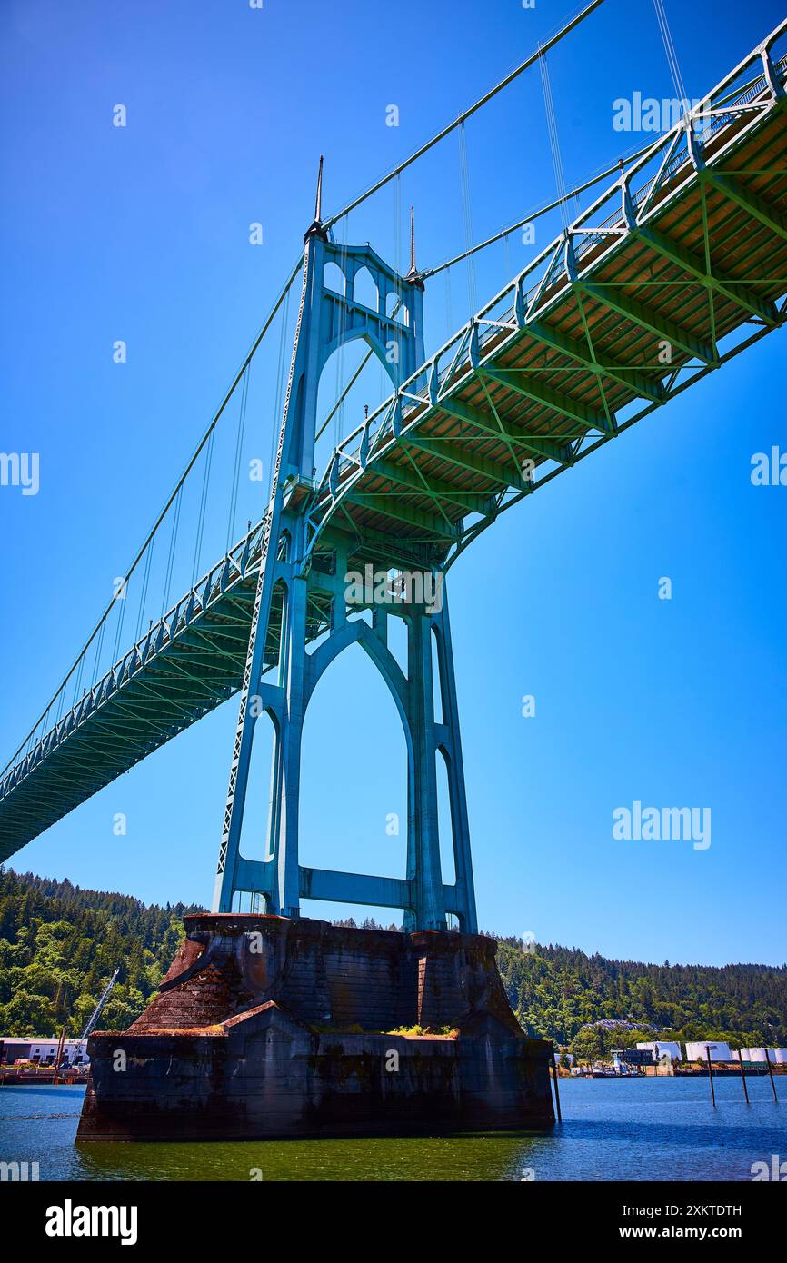 St johns bridge forest hi-res stock photography and images - Alamy