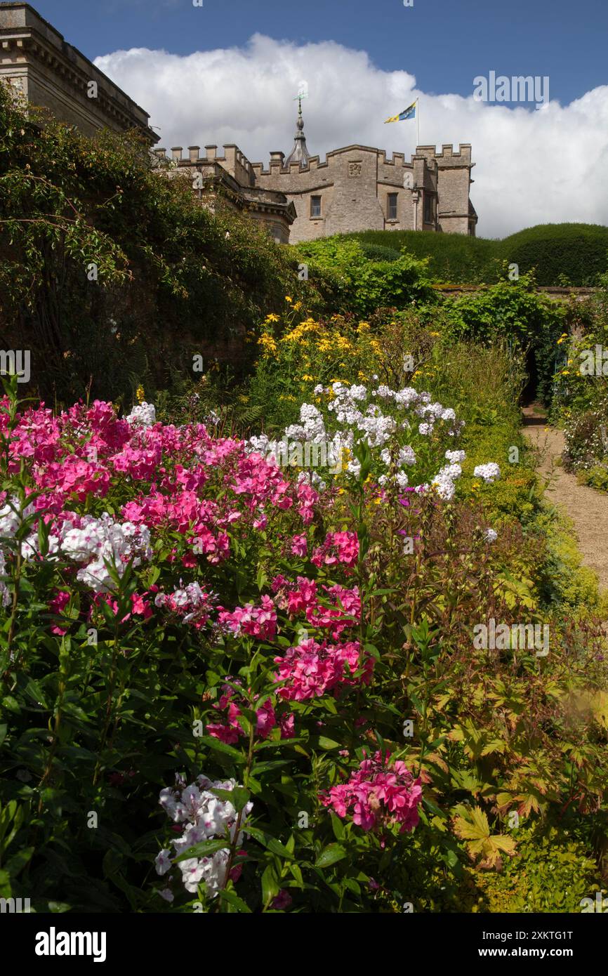 Rousham House Gardens, Rousham, Oxfordshire,England Stock Photo - Alamy