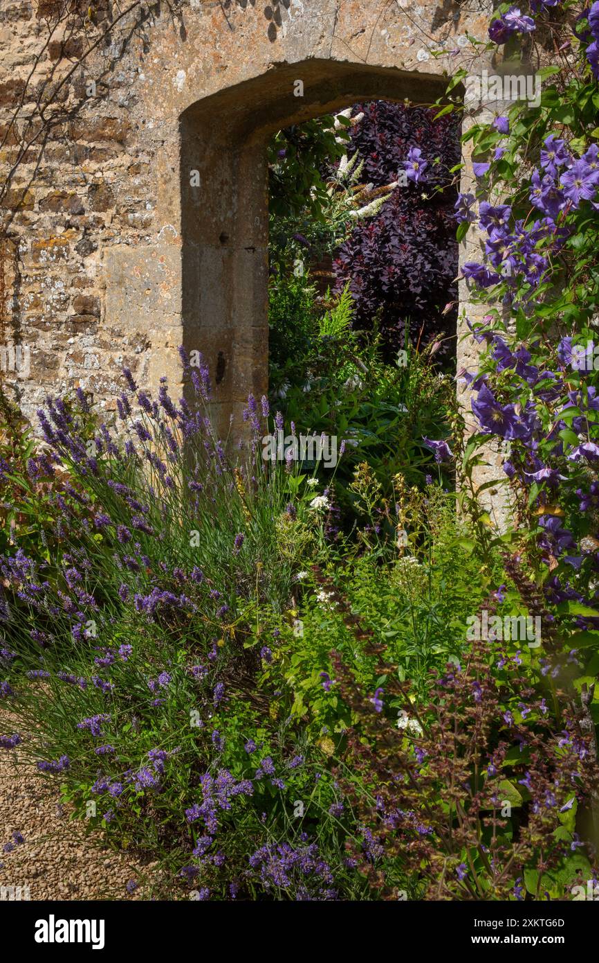 Rousham House Gardens, Rousham, Oxfordshire,England Stock Photo - Alamy
