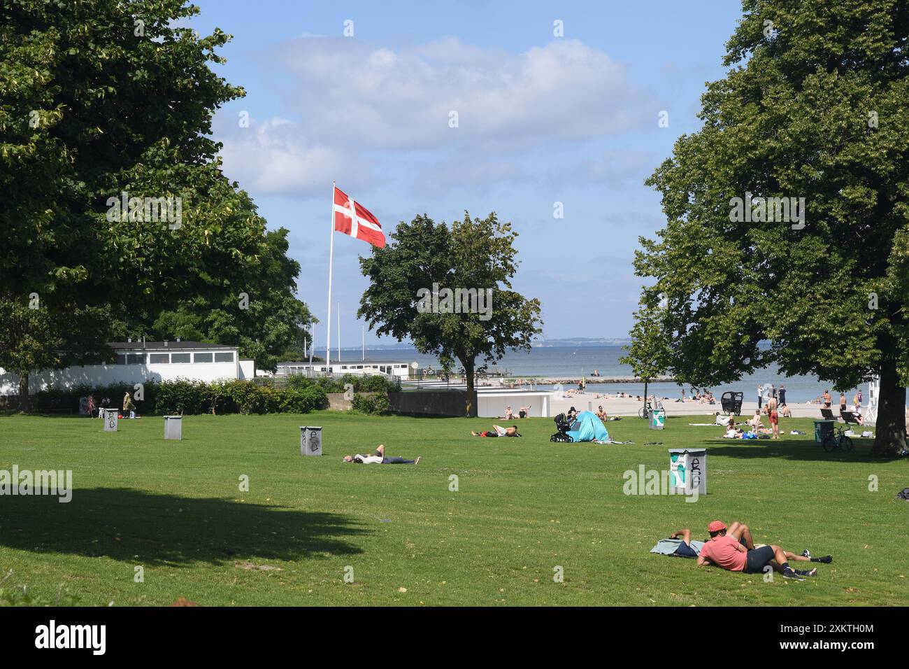 Belevue beach hi-res stock photography and images - Alamy