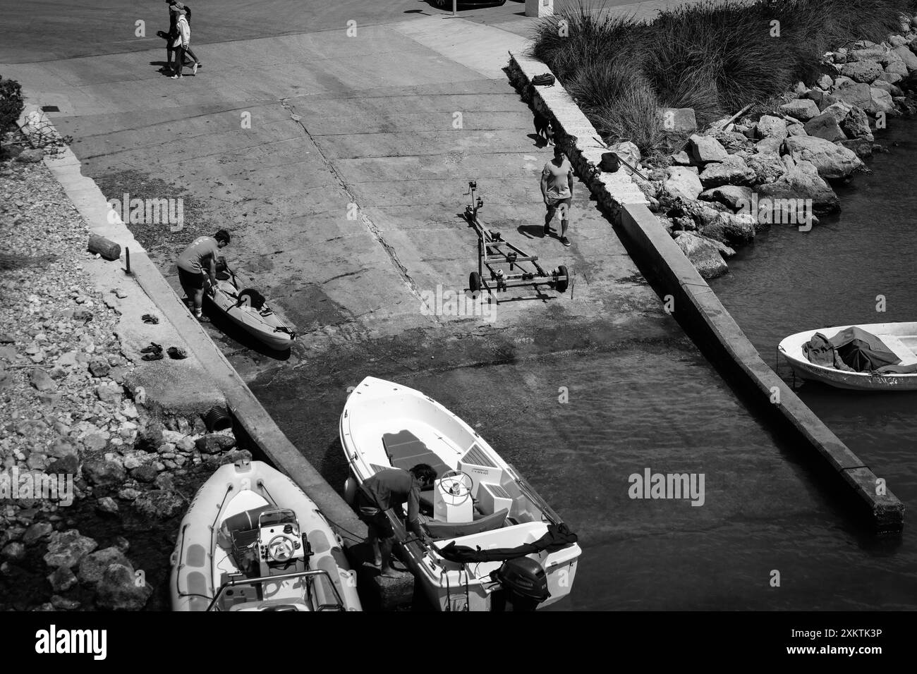Working by the sea hi-res stock photography and images - Alamy