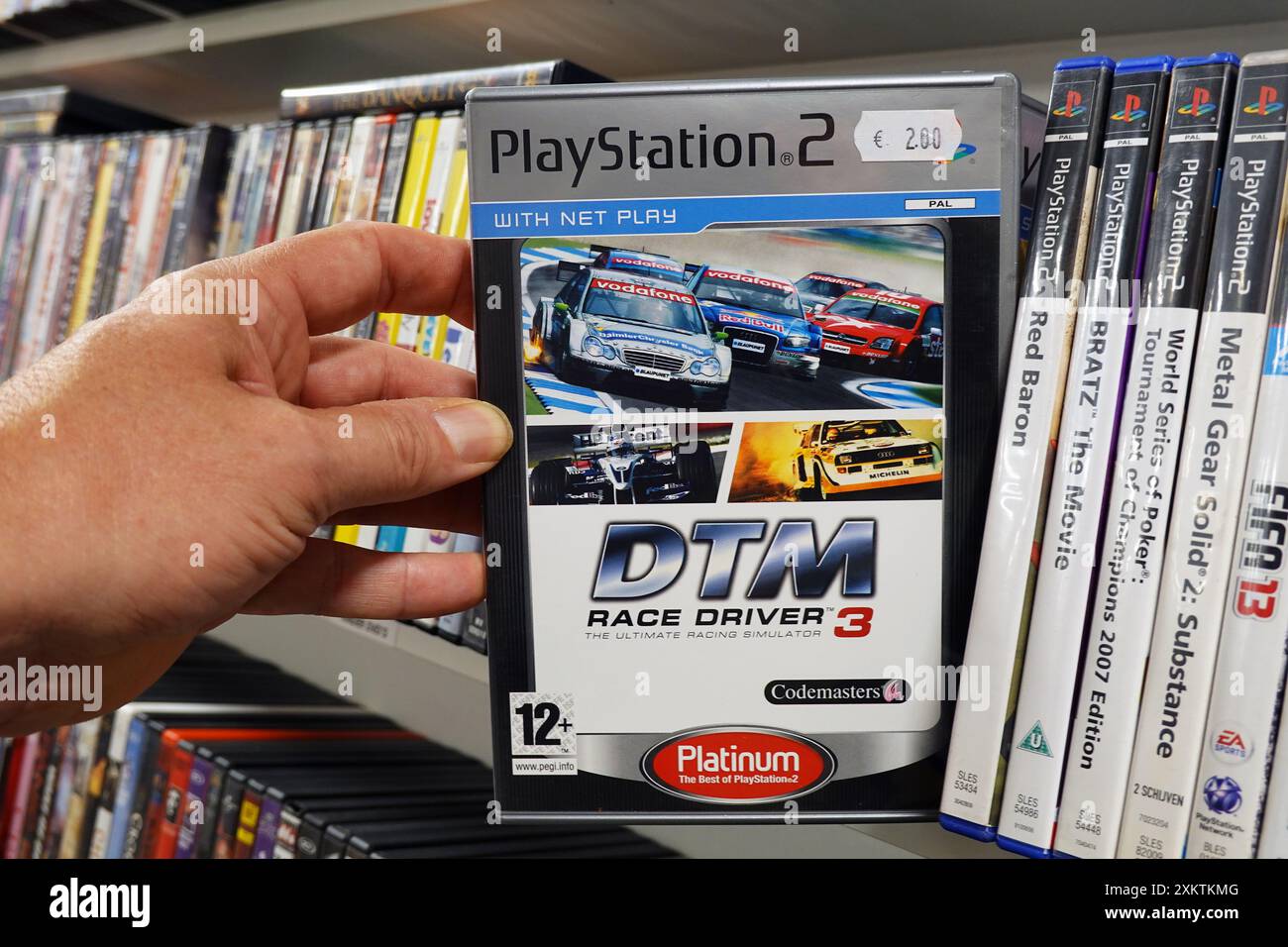 10+ Playstation 2 Jogos fotos de stock, imagens e fotos royalty-free ...