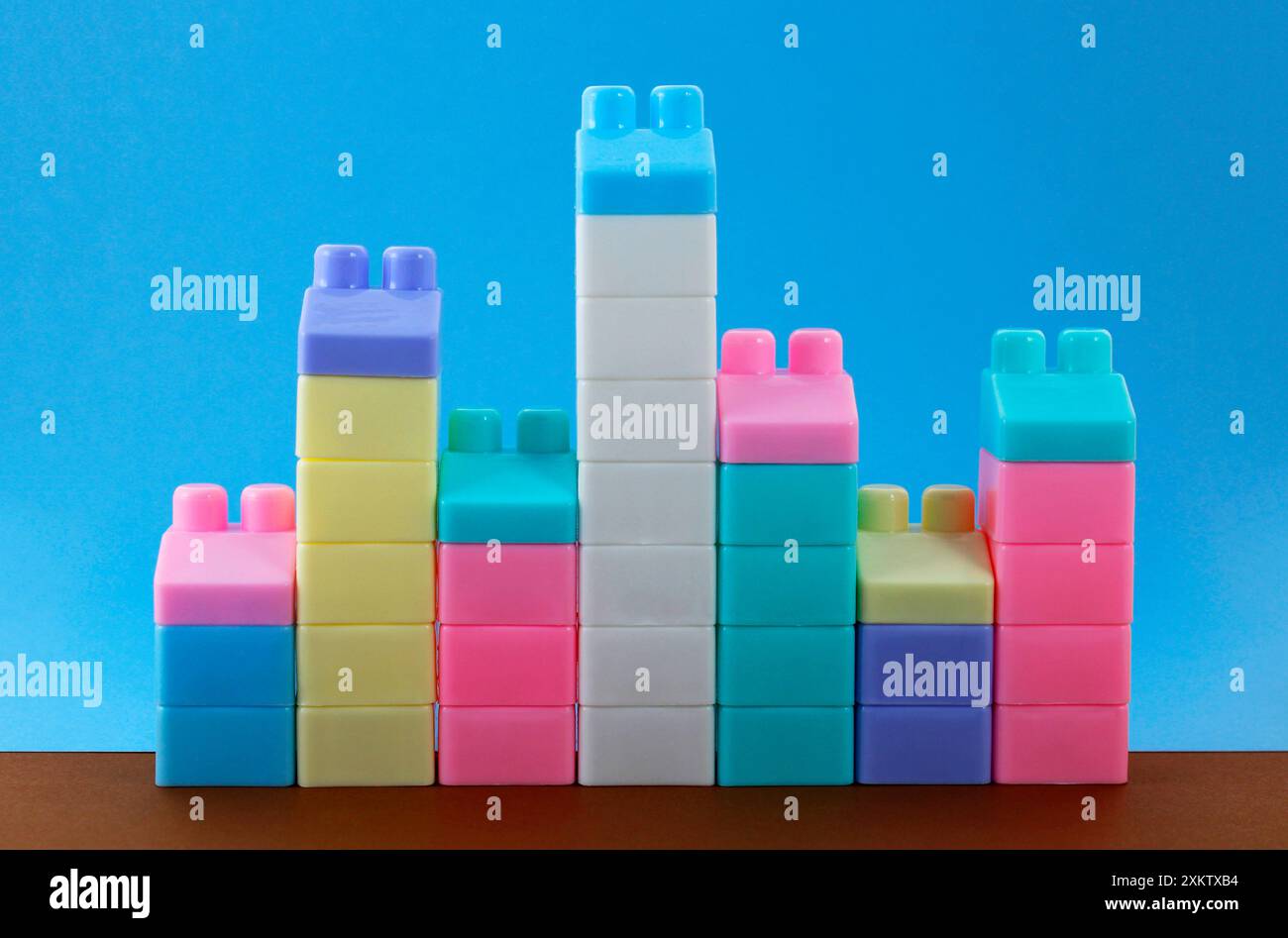 Assembled buildings hi-res stock photography and images - Alamy