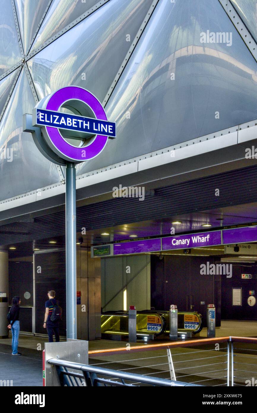 Elizabeth Line Station Entrance At Canary Wharf, Borough Of Tower ...