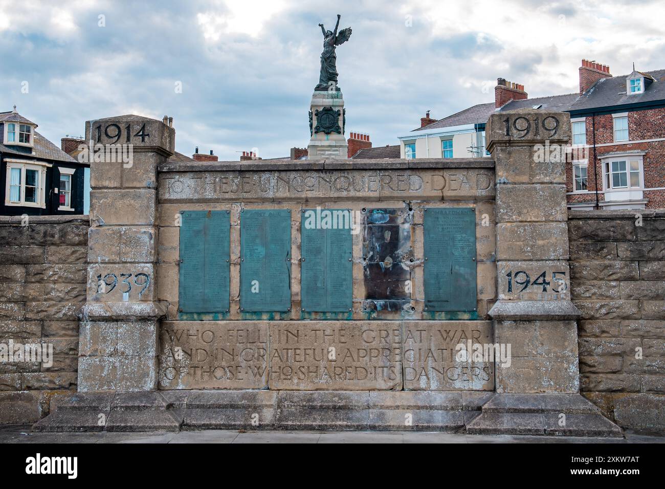 Hartlepool, Stunning view of Hartlepool Headland with its historic ...