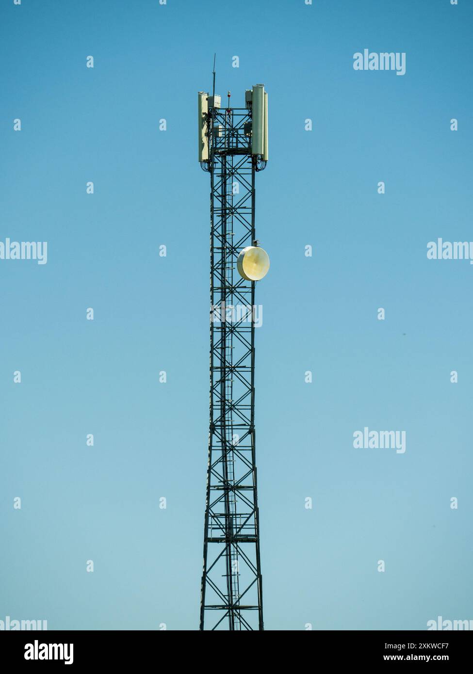 Cell tower, modern communication technology and infrastructure ...