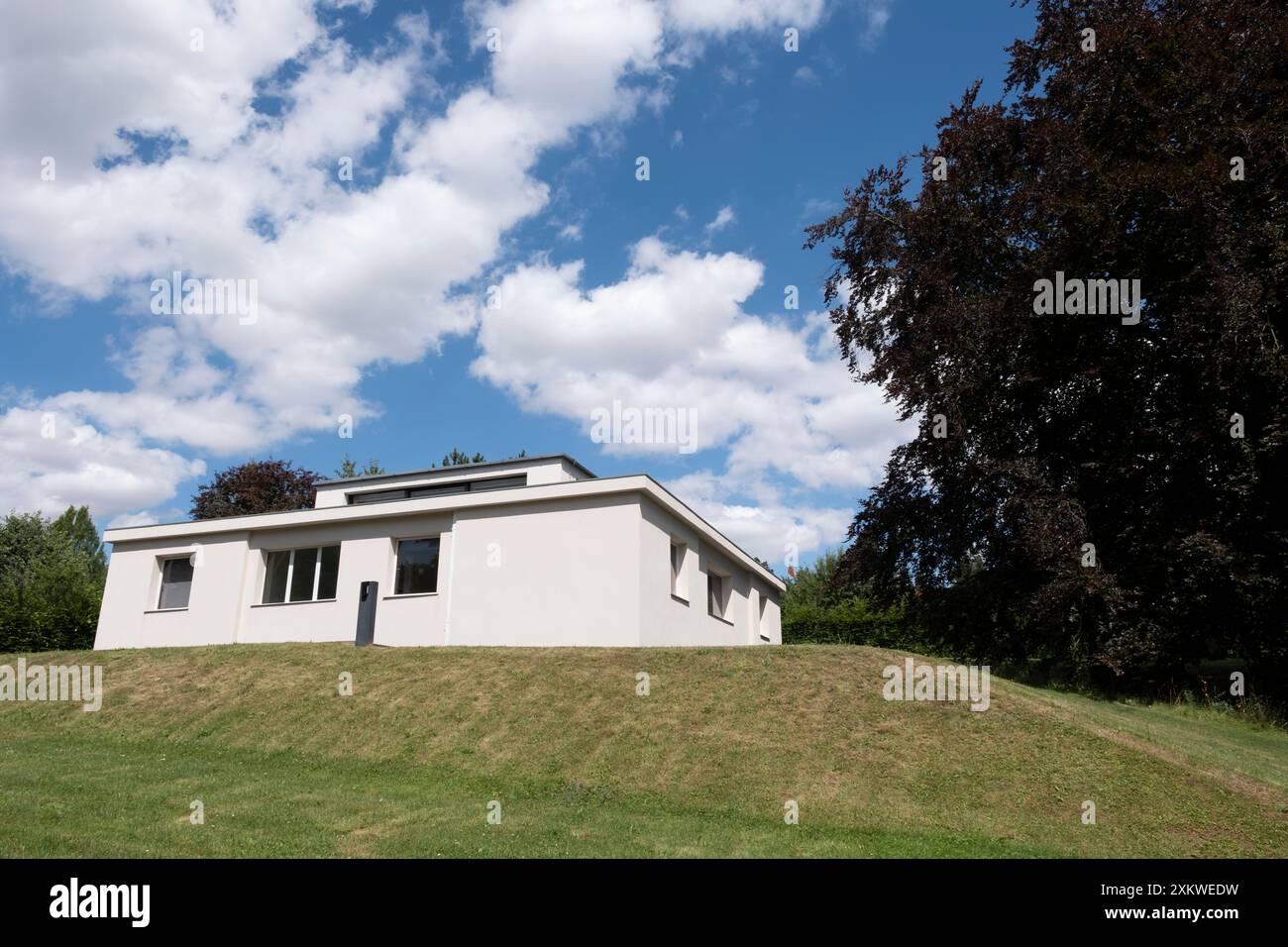 Haus am Horn, first Bauhaus model house in Weimar, designed by Georg ...