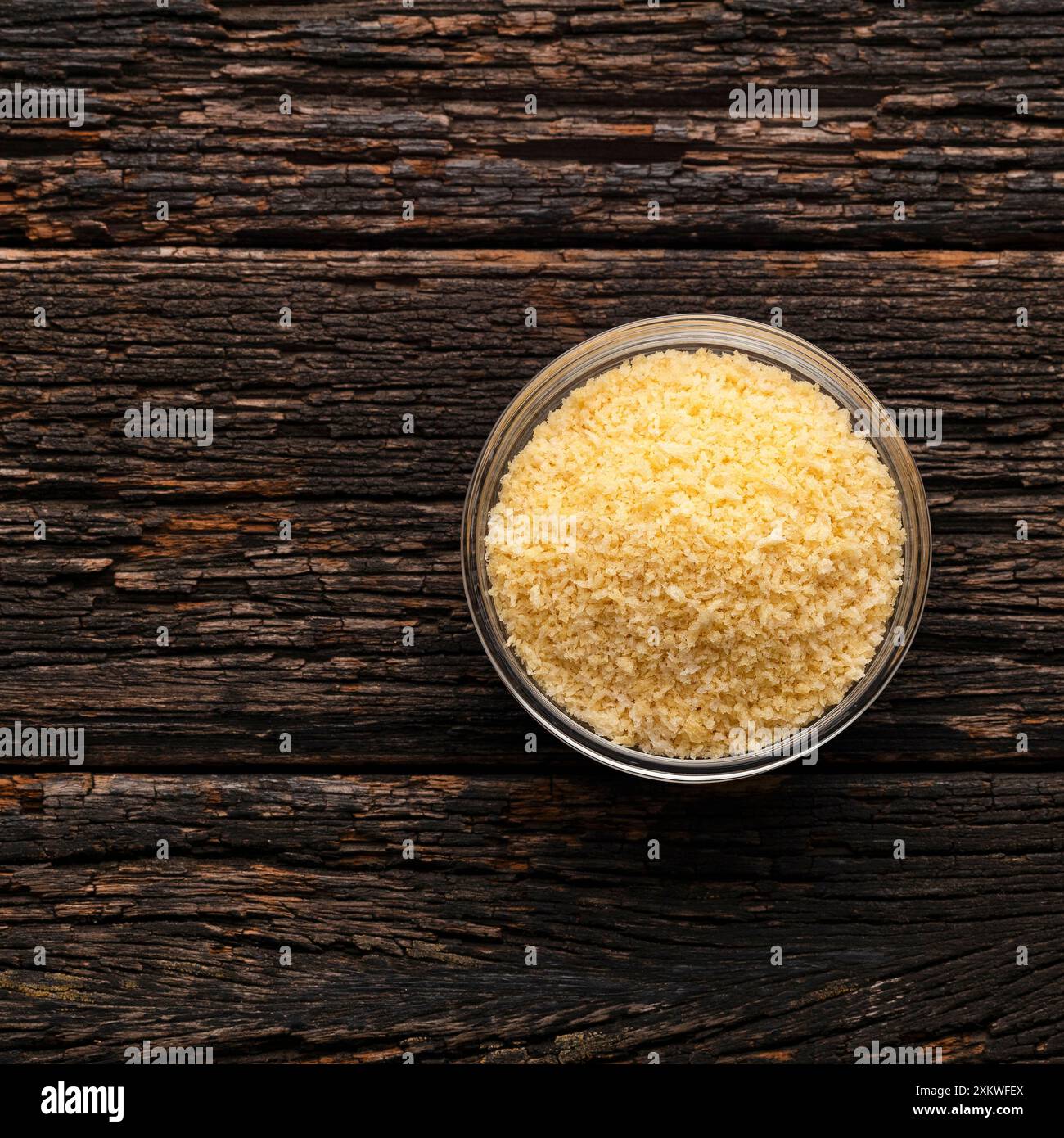 Yellow japanese panko crumbs in the wooden bowl Stock Photo - Alamy