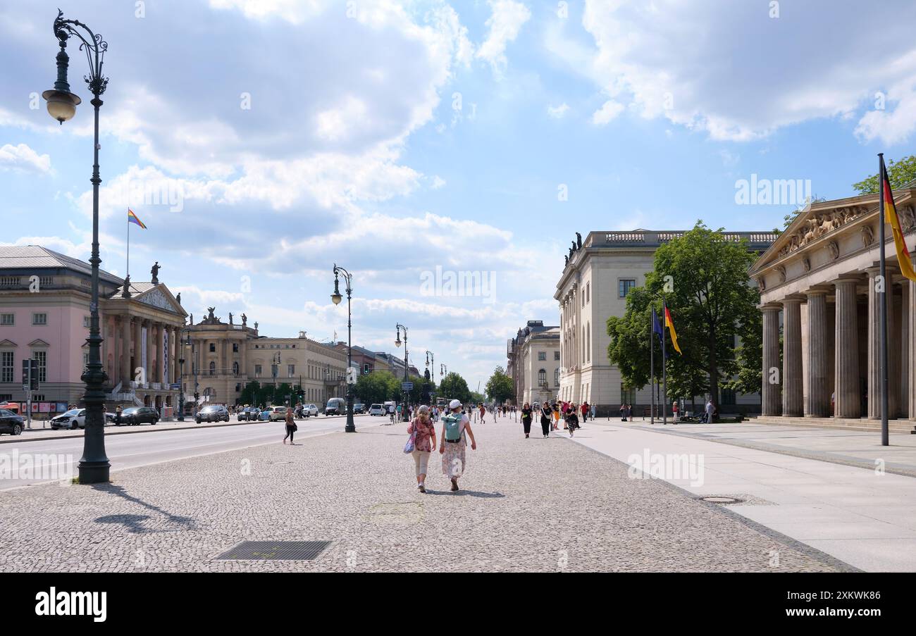 Neue staatsoper hi-res stock photography and images - Alamy