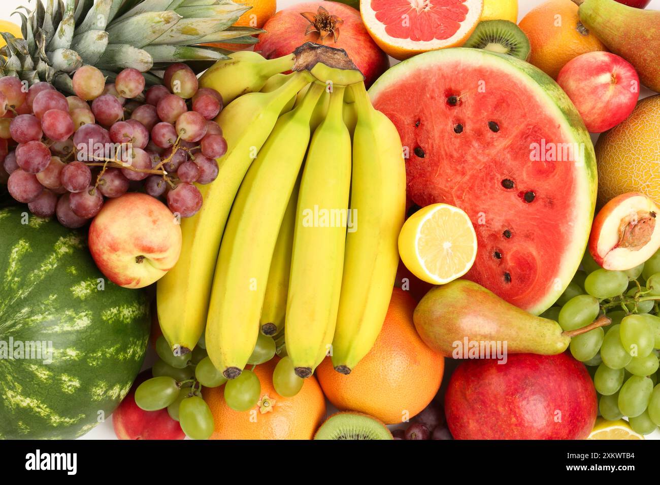 Pile assorted fresh tropical fruits hi-res stock photography and images ...