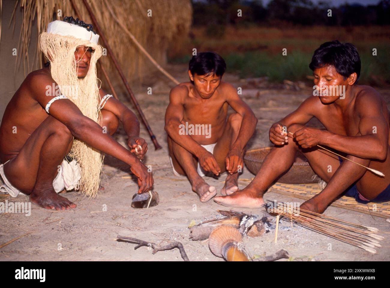 Rainforest indigenous making hi-res stock photography and images - Alamy