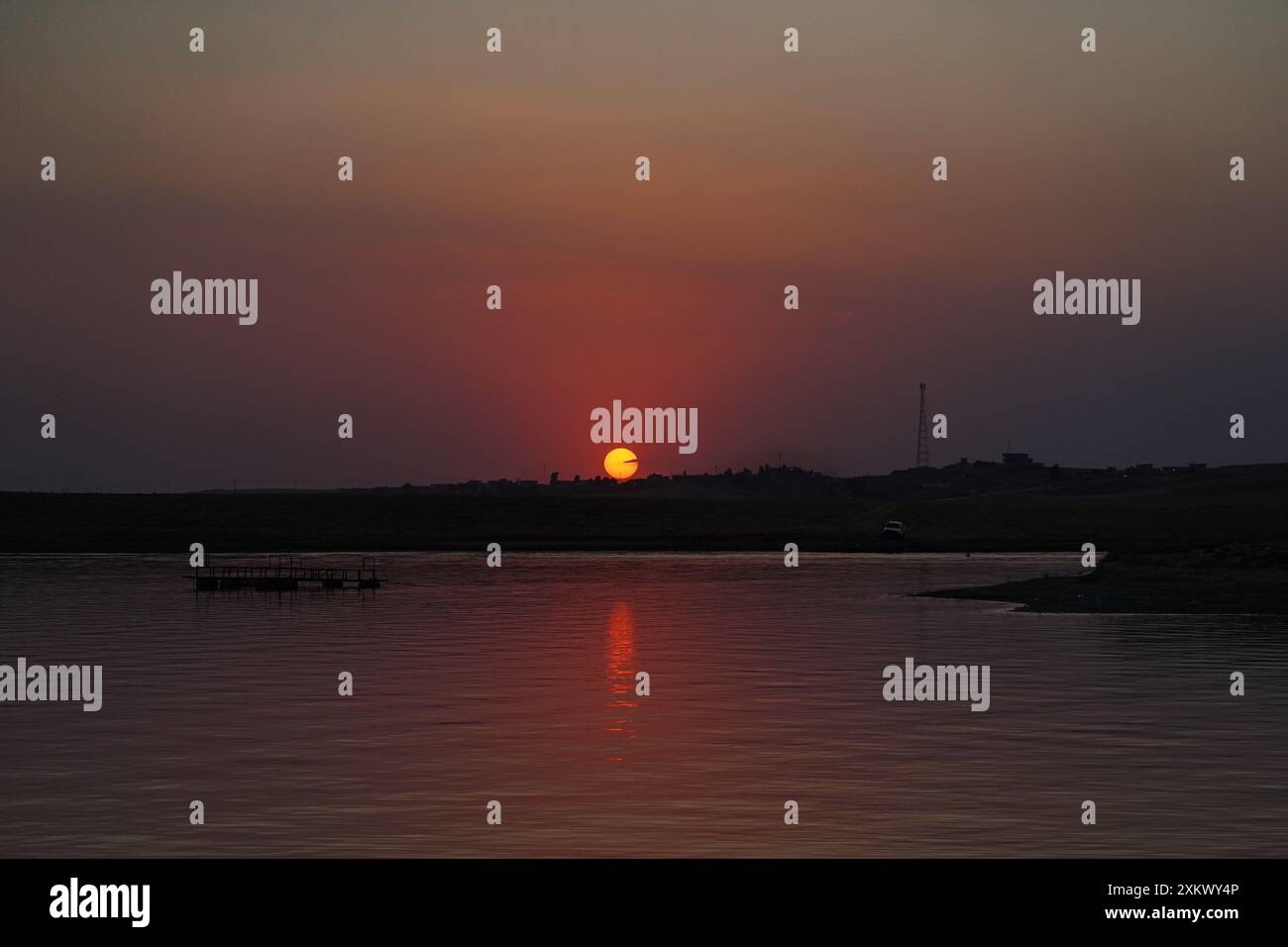 Tigris river dam water iraq hi-res stock photography and images - Alamy