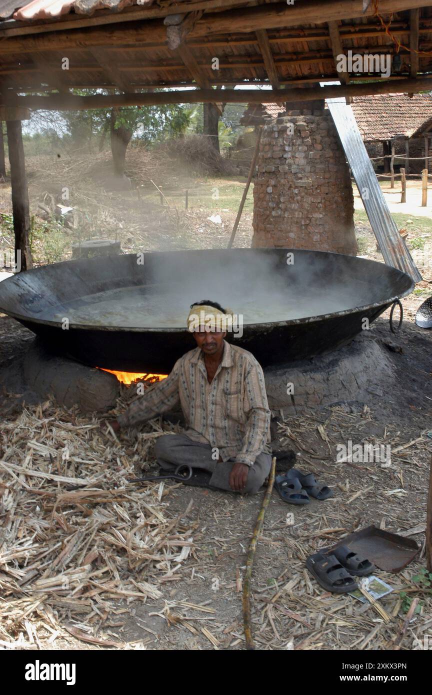 Sugar factory working hi-res stock photography and images - Alamy