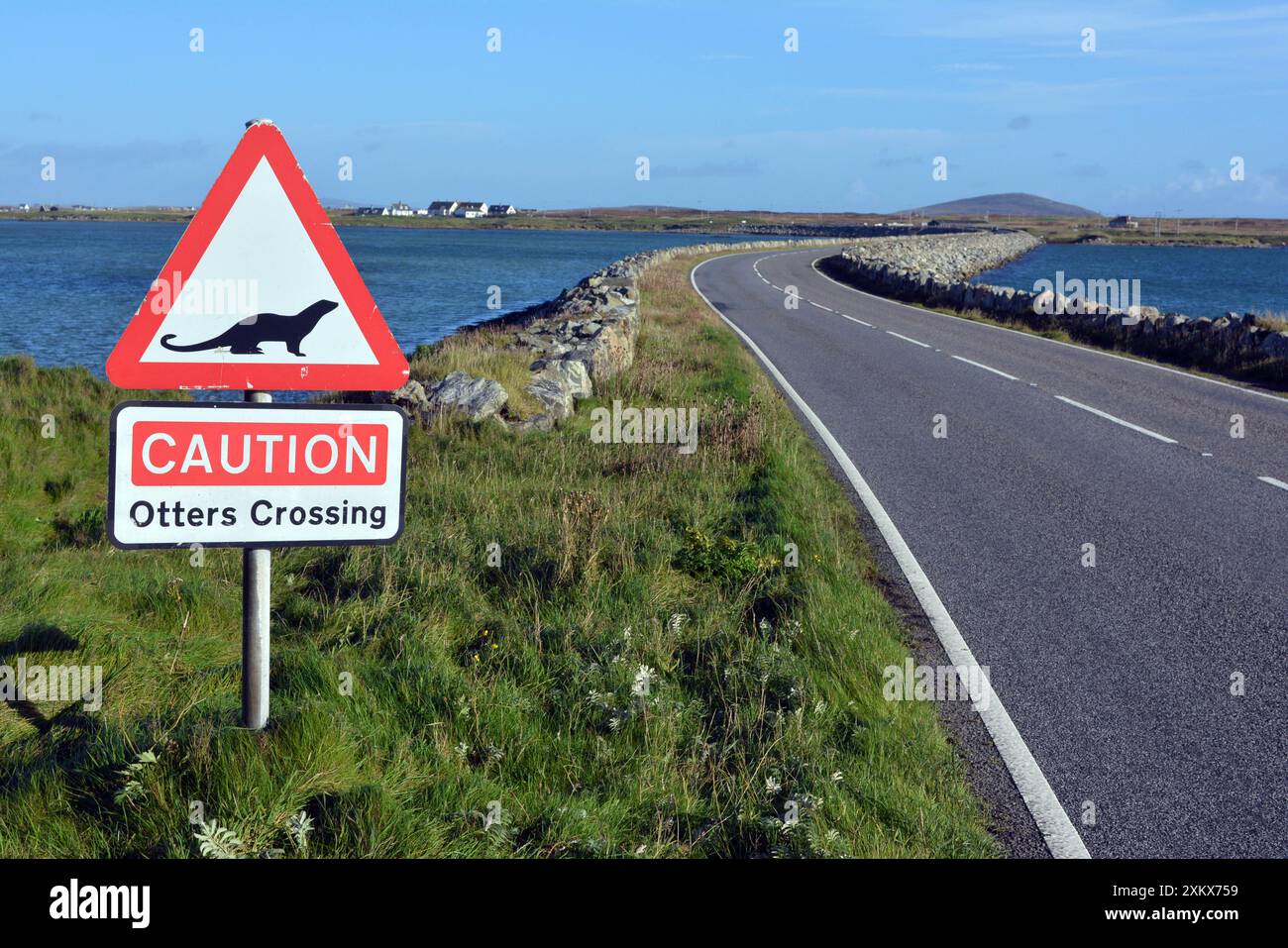 Wildlife warning signs hi-res stock photography and images - Alamy